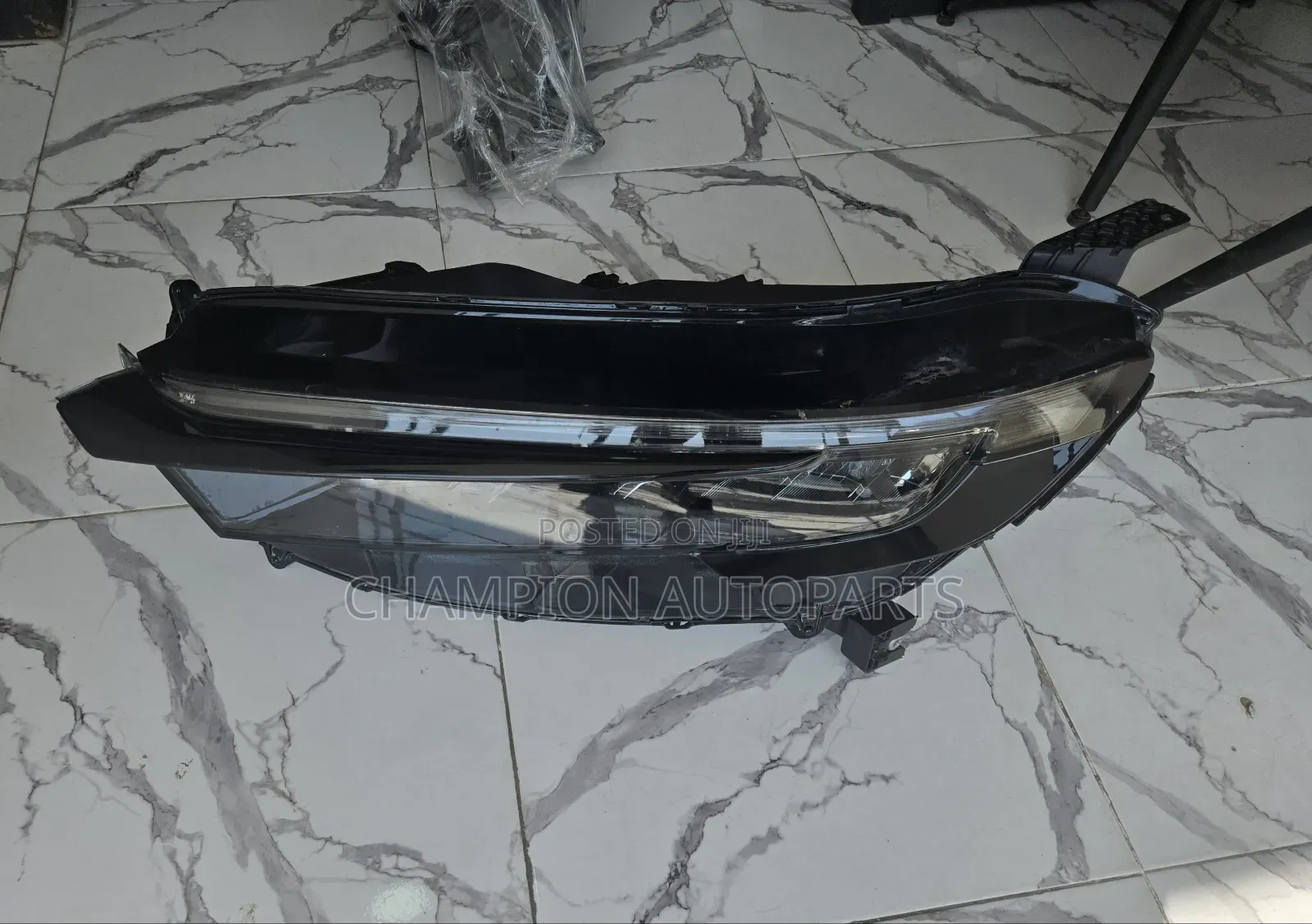 Cr-v Led Headlight 2023-2024-2025 in Abossey Okai - Vehicle Parts ...