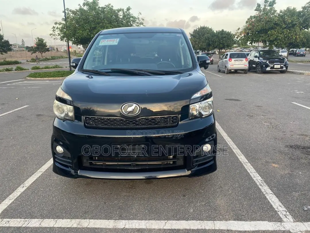Toyota Voxy 2011 Black in Accra Metropolitan - Cars, Obofour Enterprise ...