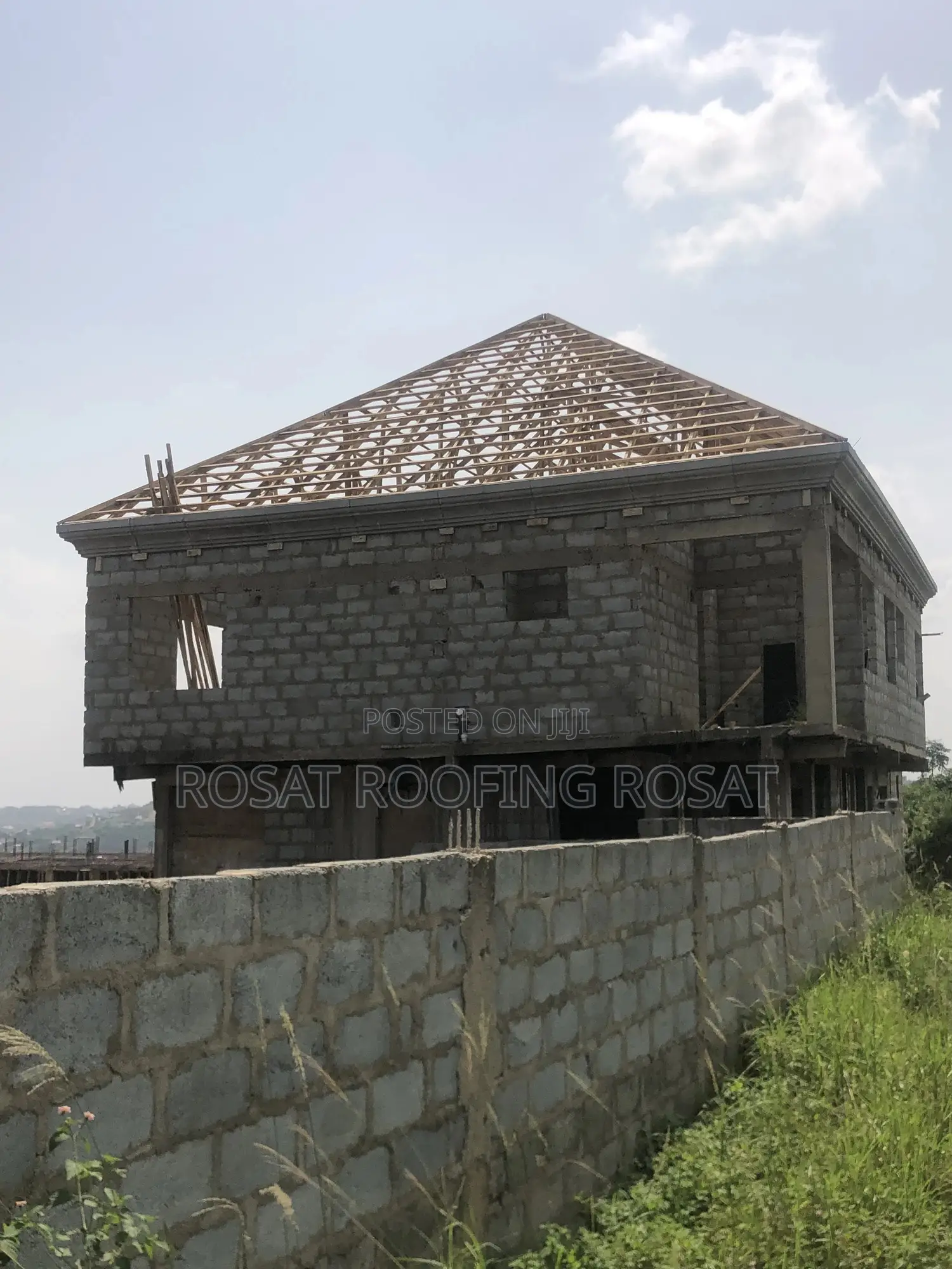 Carpentry Structure With Parapet Design in Tema Metropolitan - Building ...