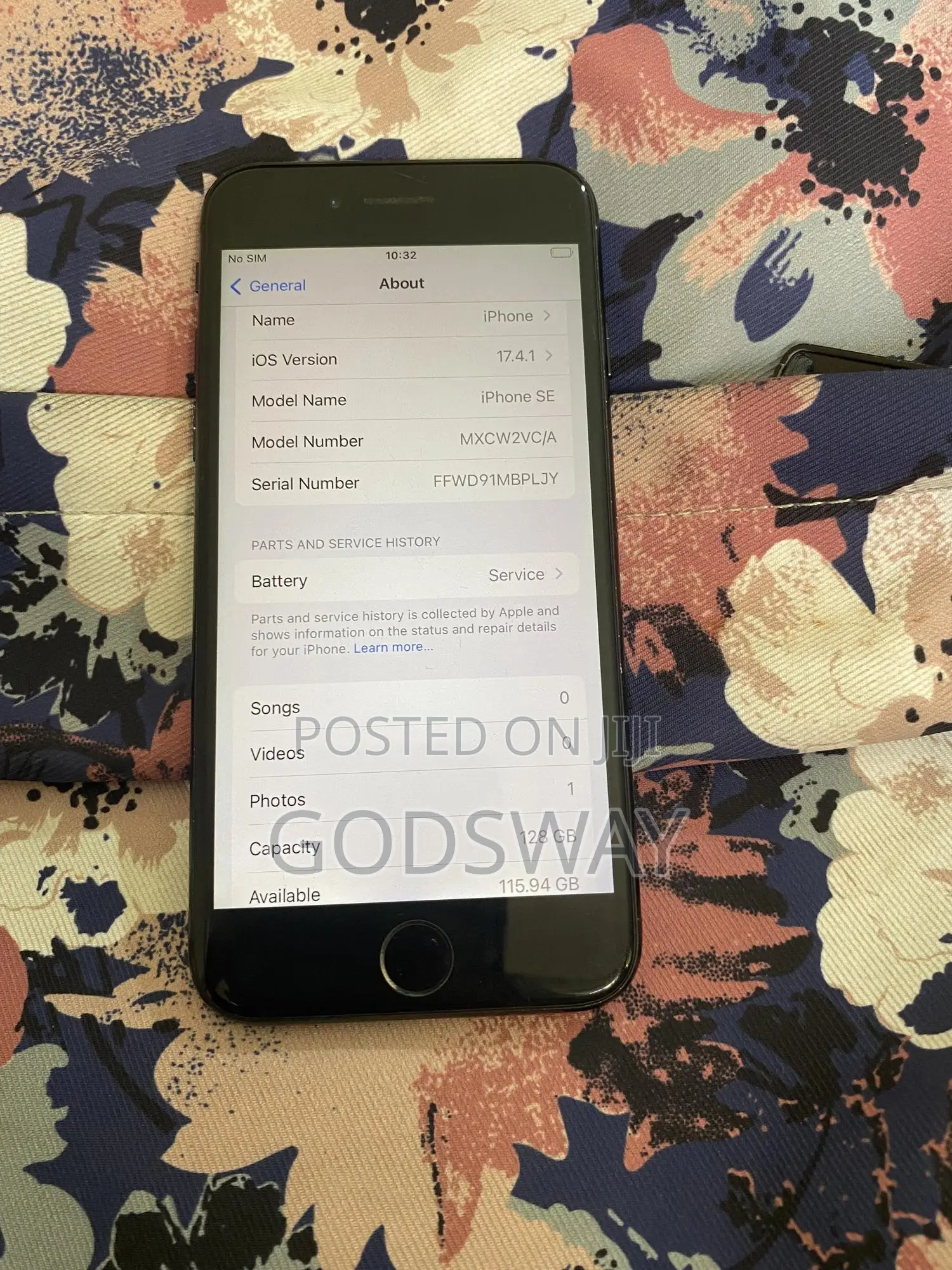 Apple iPhone SE (2020) 128 GB Black in Tema Metropolitan - Mobile ...