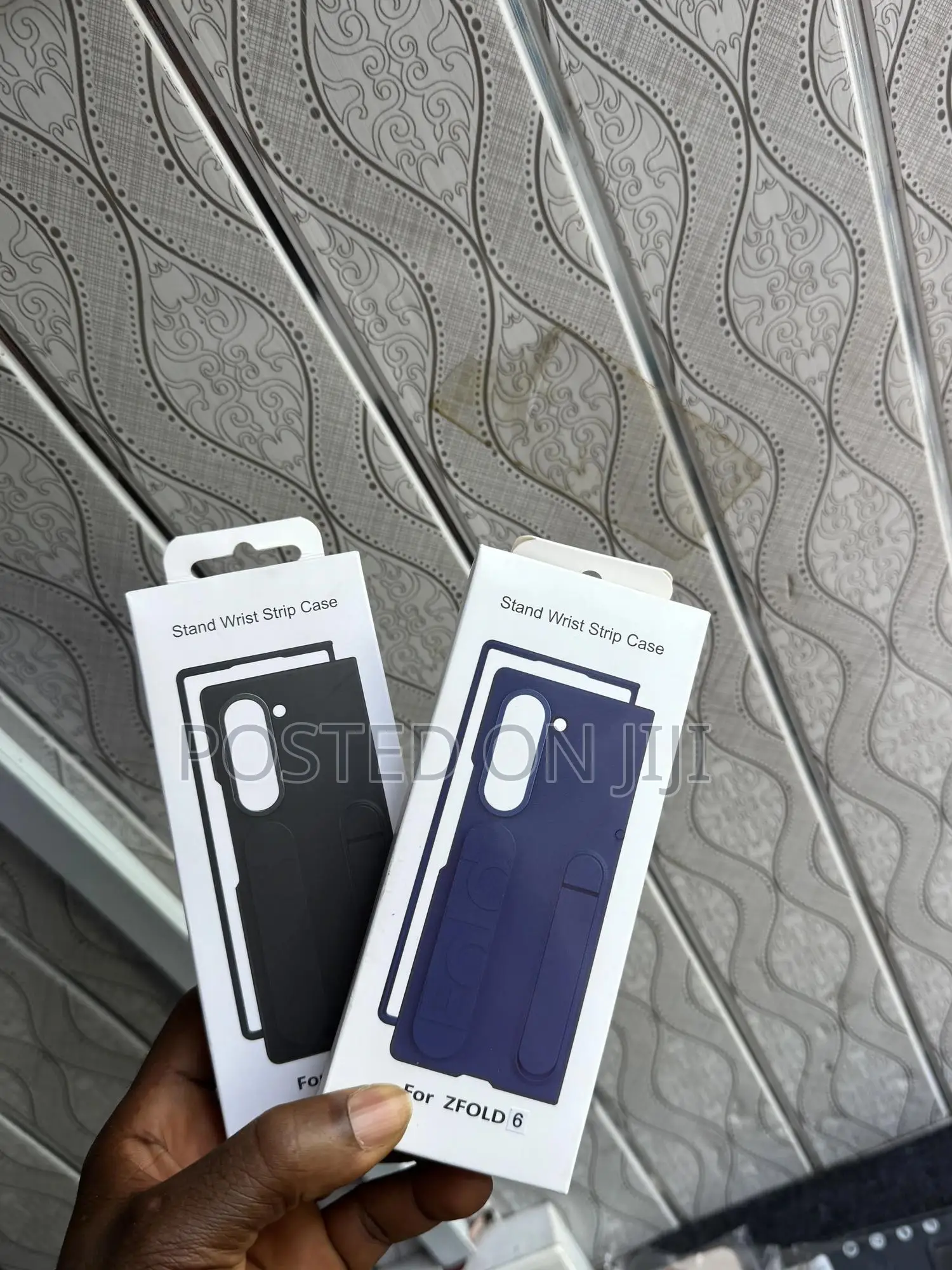 Z Fold 6 /7 Kickstand Silicone Case in Osu - Accessories for Phones ...