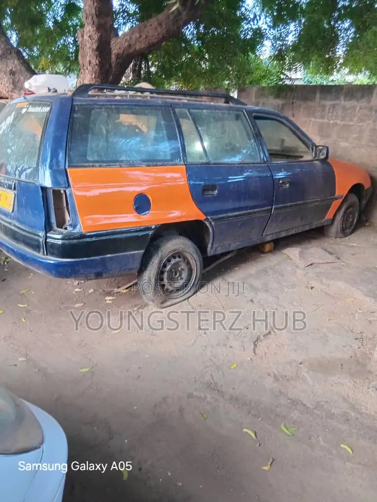 Opel Astra 1994 Blue in Accra Metropolitan - Cars, E And L Importation ...