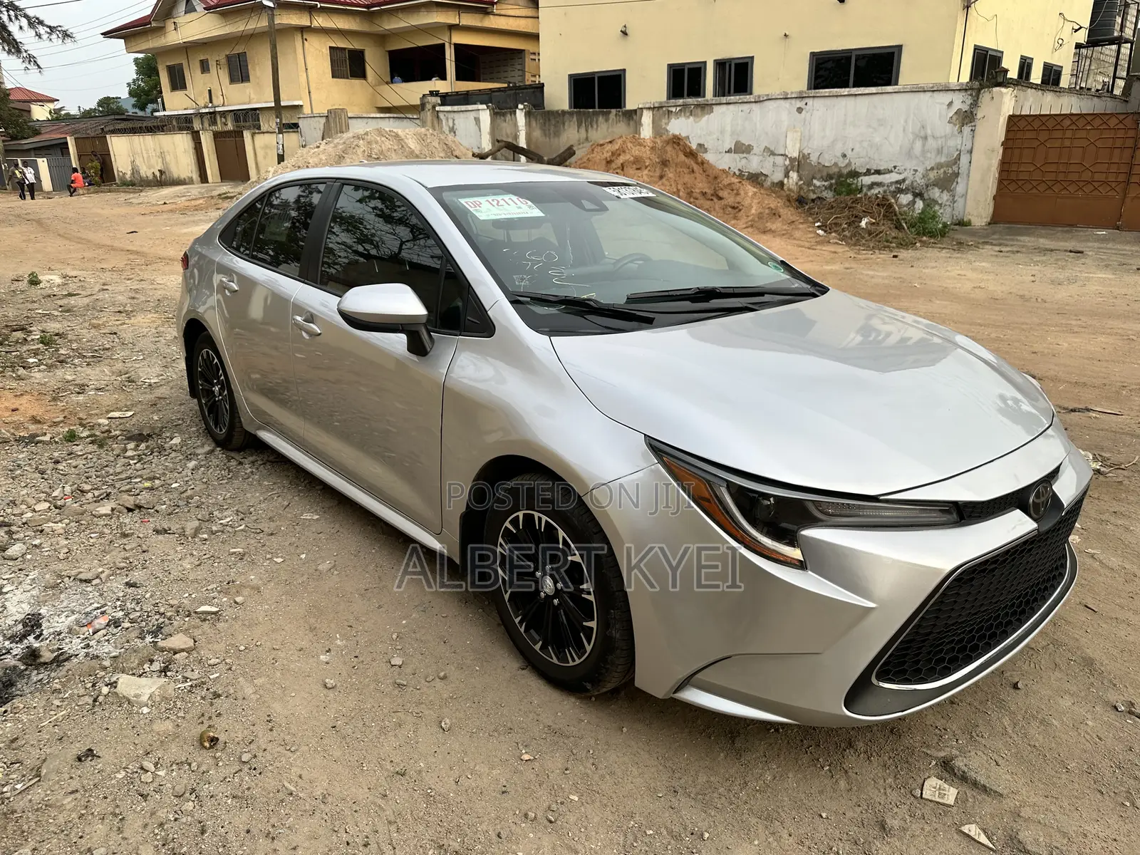 Toyota Corolla XLE 2020 Silver in Lapaz - Cars, Albert Kyei | Jiji.com.gh