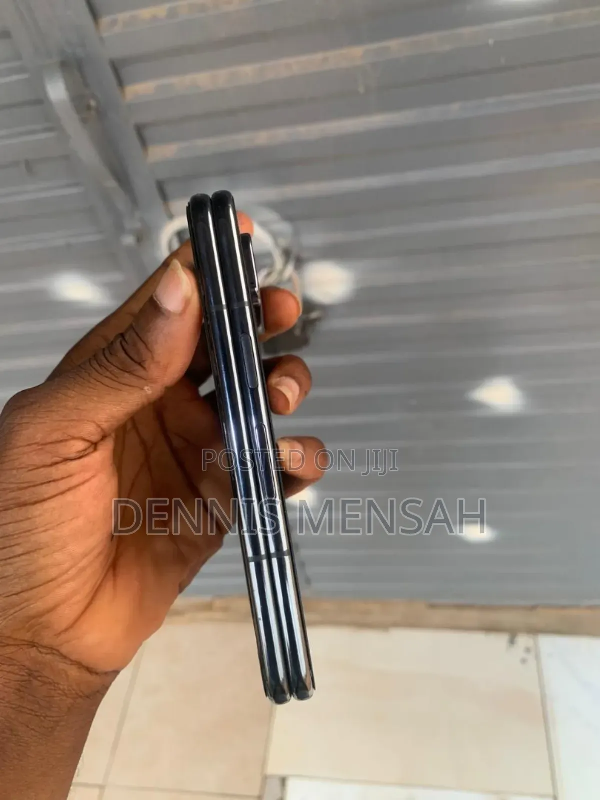 Google Pixel Fold 256 GB Black in Tema Metropolitan - Mobile Phones ...