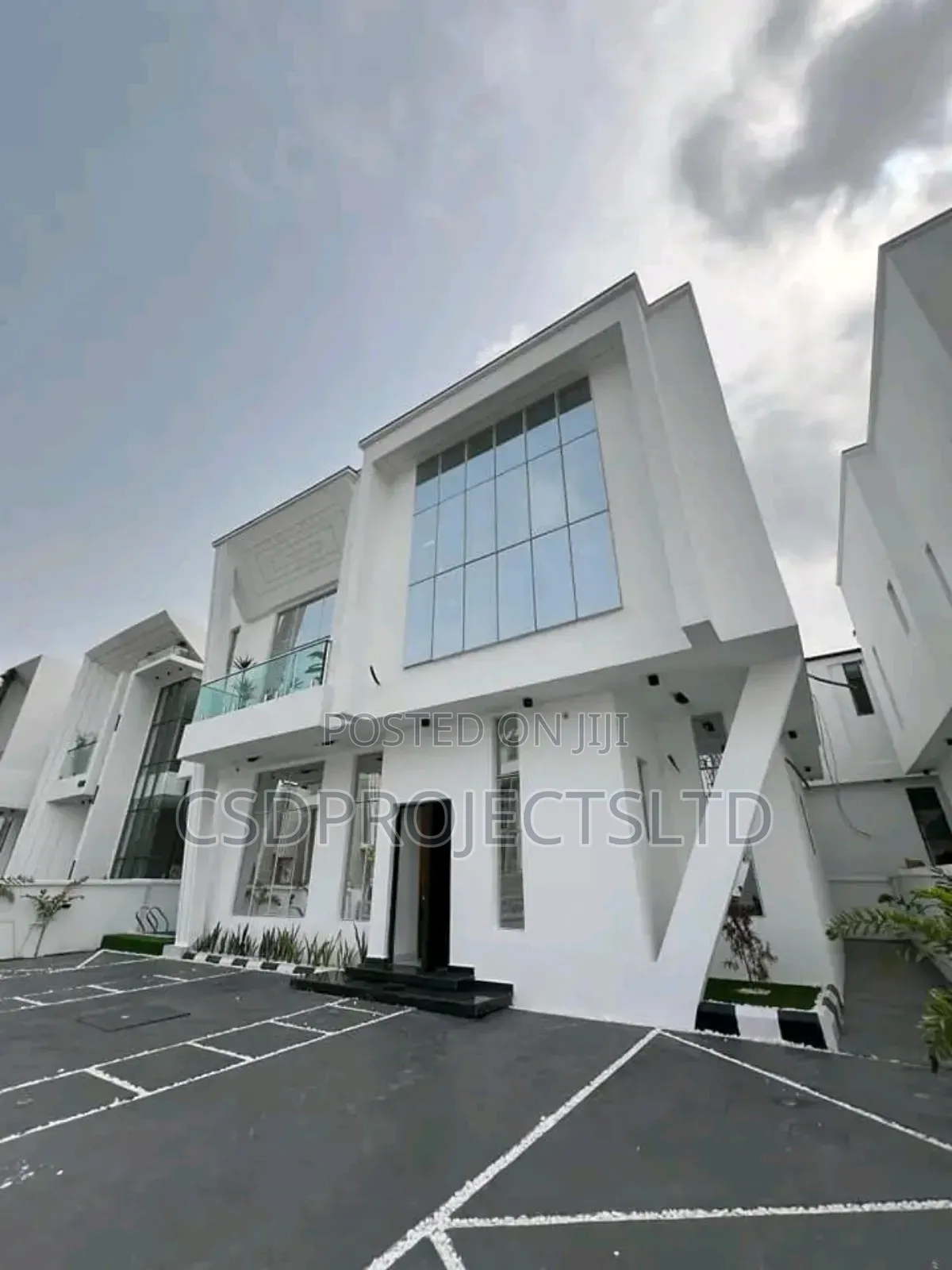 Building Contractor With Experience Mason Team in Santa Maria ...