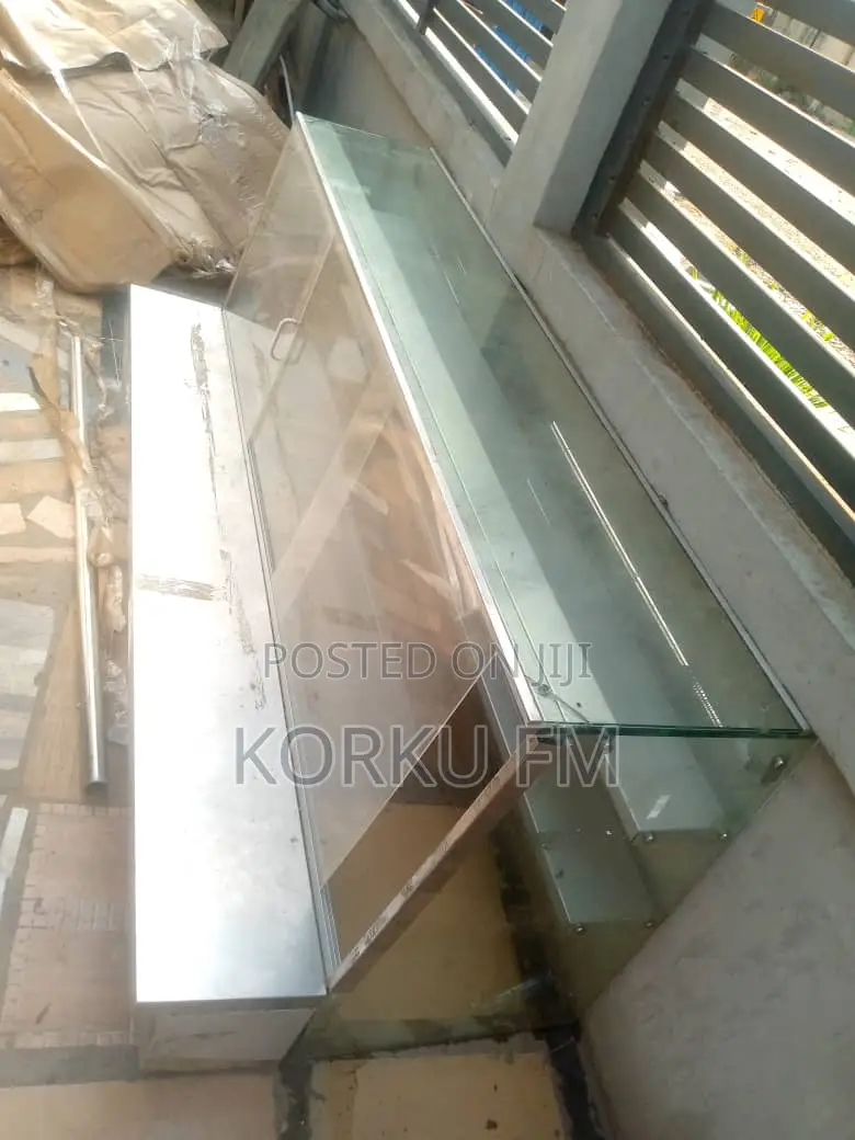 Commercial Food Display in Dome - Restaurant & Catering Equipment ...