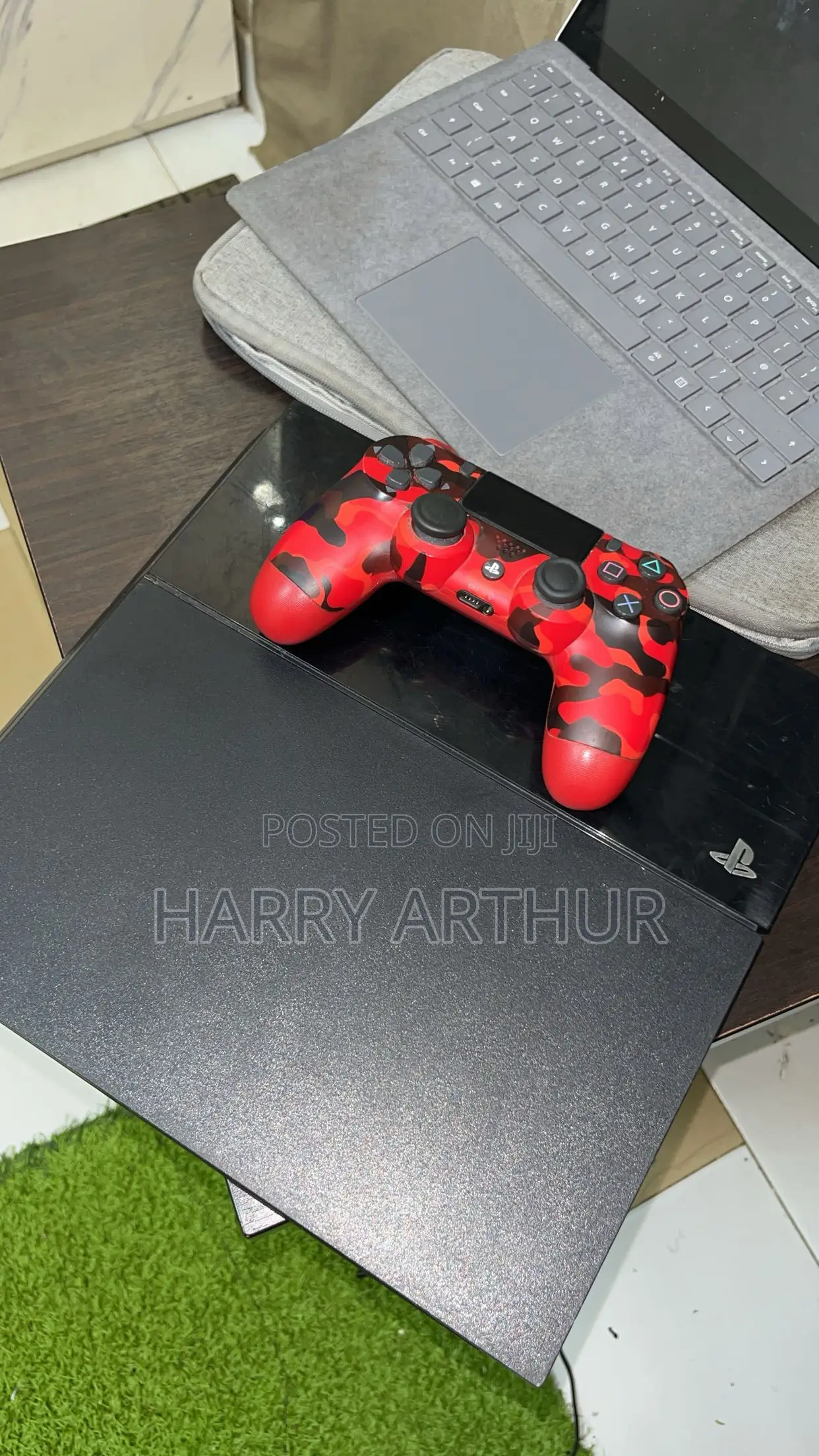 Ps4 Standard With One Controller and Two Games in Santa Maria - Video ...
