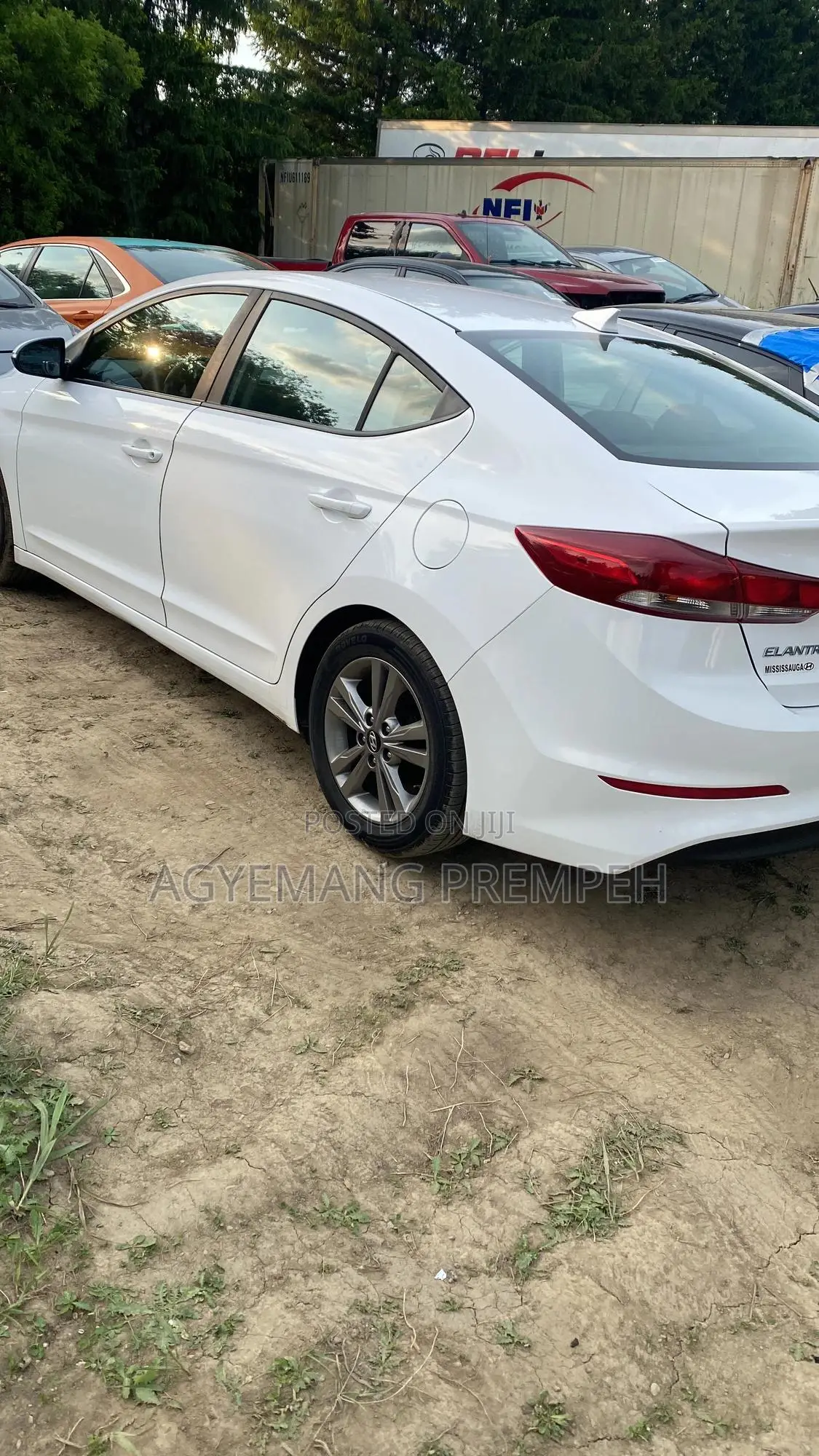 Hyundai Elantra Value Edition Sedan FWD (2.0L 4cyl 6A) 2017 White in ...