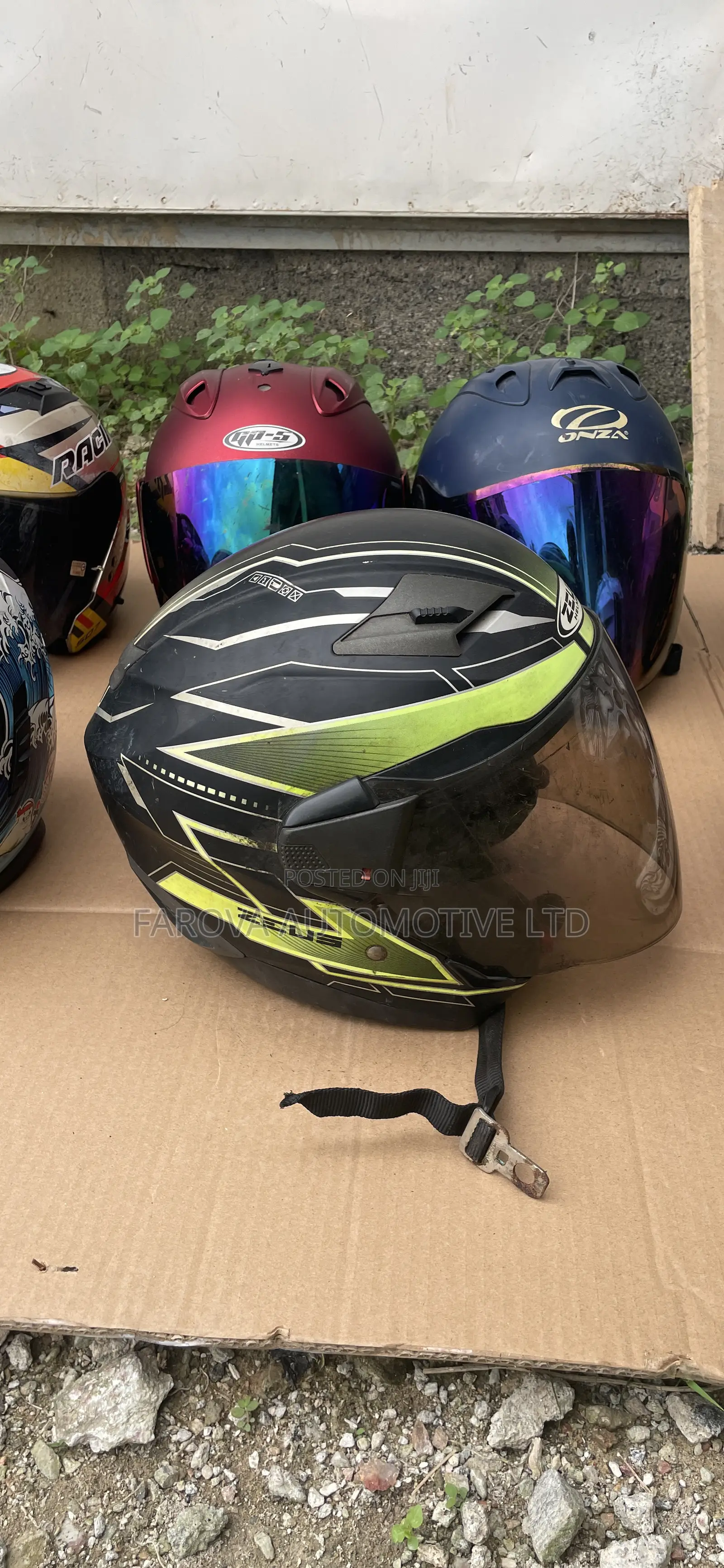 Zeus Moto Helmet in Sowutwuom - Vehicle Parts & Accessories, Farova ...