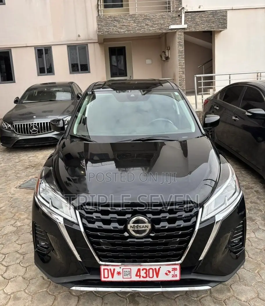 Nissan Kicks 2022 Black in Spintex - Cars, Triple Seven Automobile ...