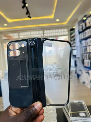 Google Pixel 9 Pro Fold, Built-in Screen Guard, and Pen in Circle ...