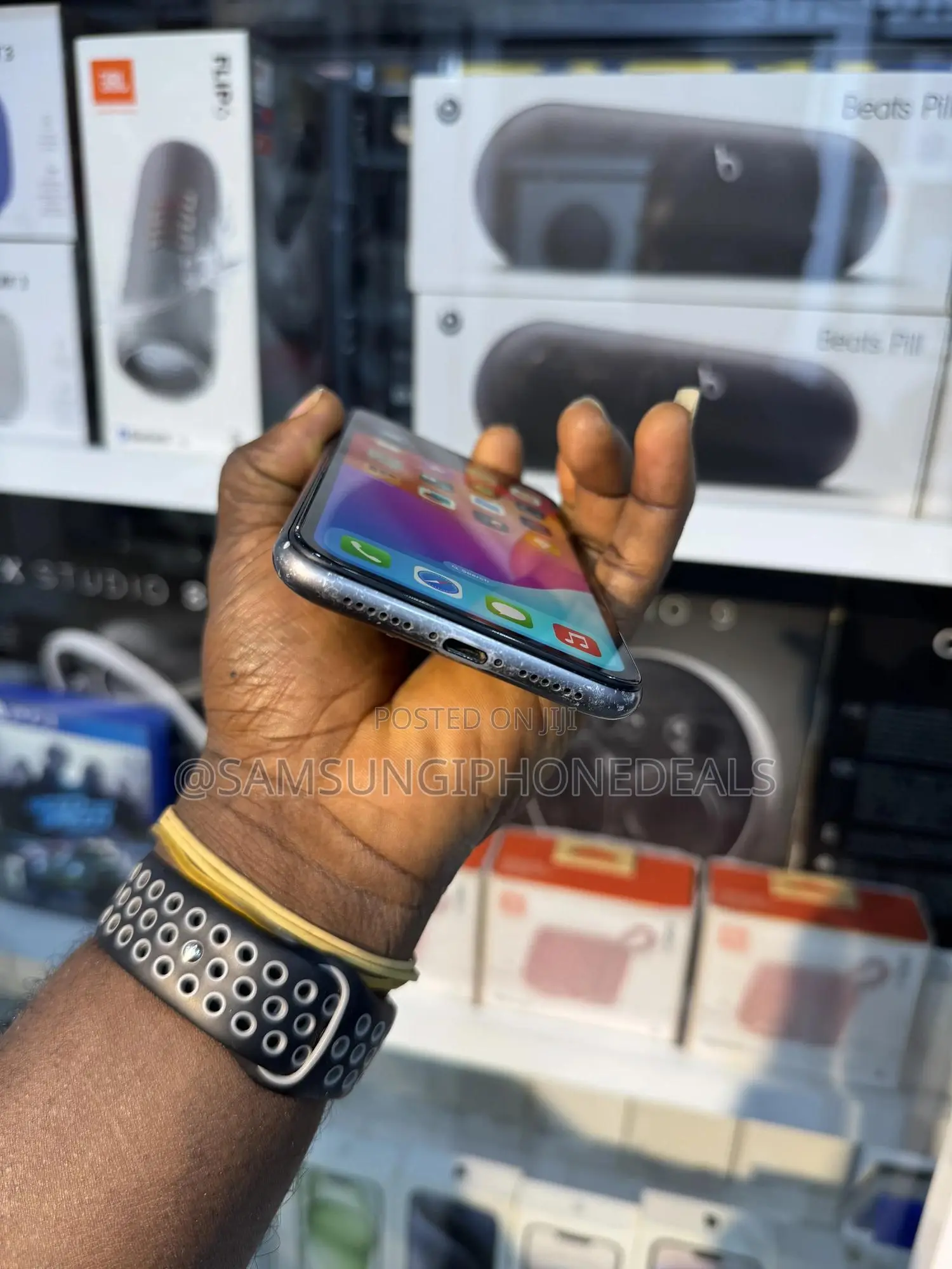 Apple iPhone 11 128 GB Black in Kokomlemle - Mobile Phones, Samsung ...