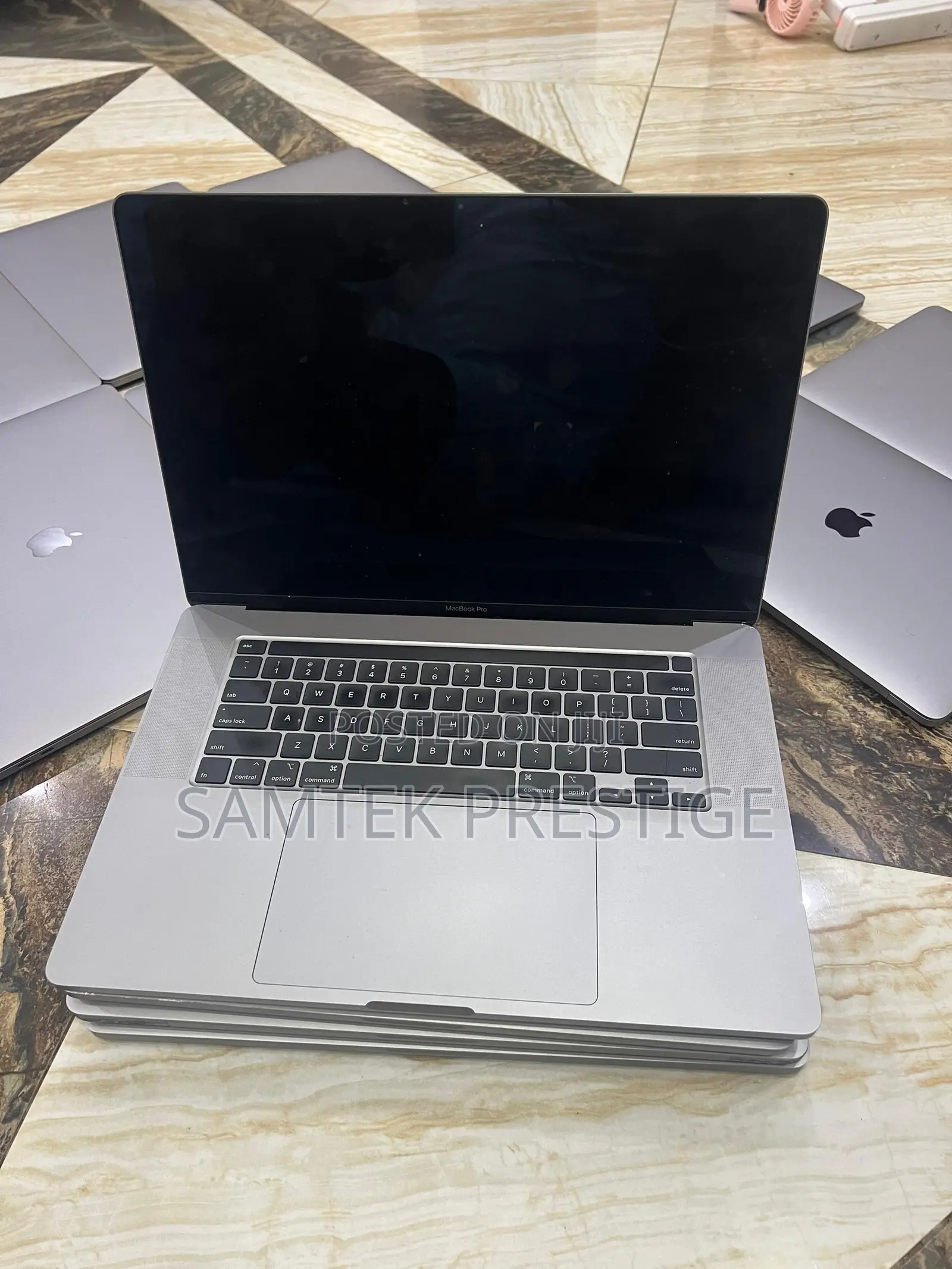 Laptop Apple MacBook Pro 2019 16GB Intel Core i7 SSD 512GB in Achimota ...