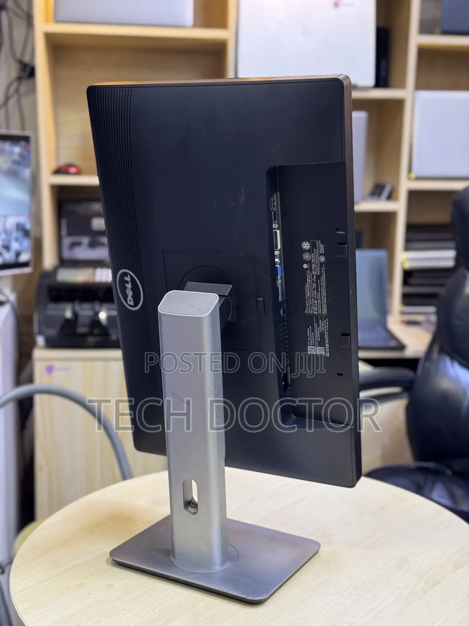 Dell P2213t 22” Led Monitor Vga Dvi Displayport Usb in Lapaz - Computer ...