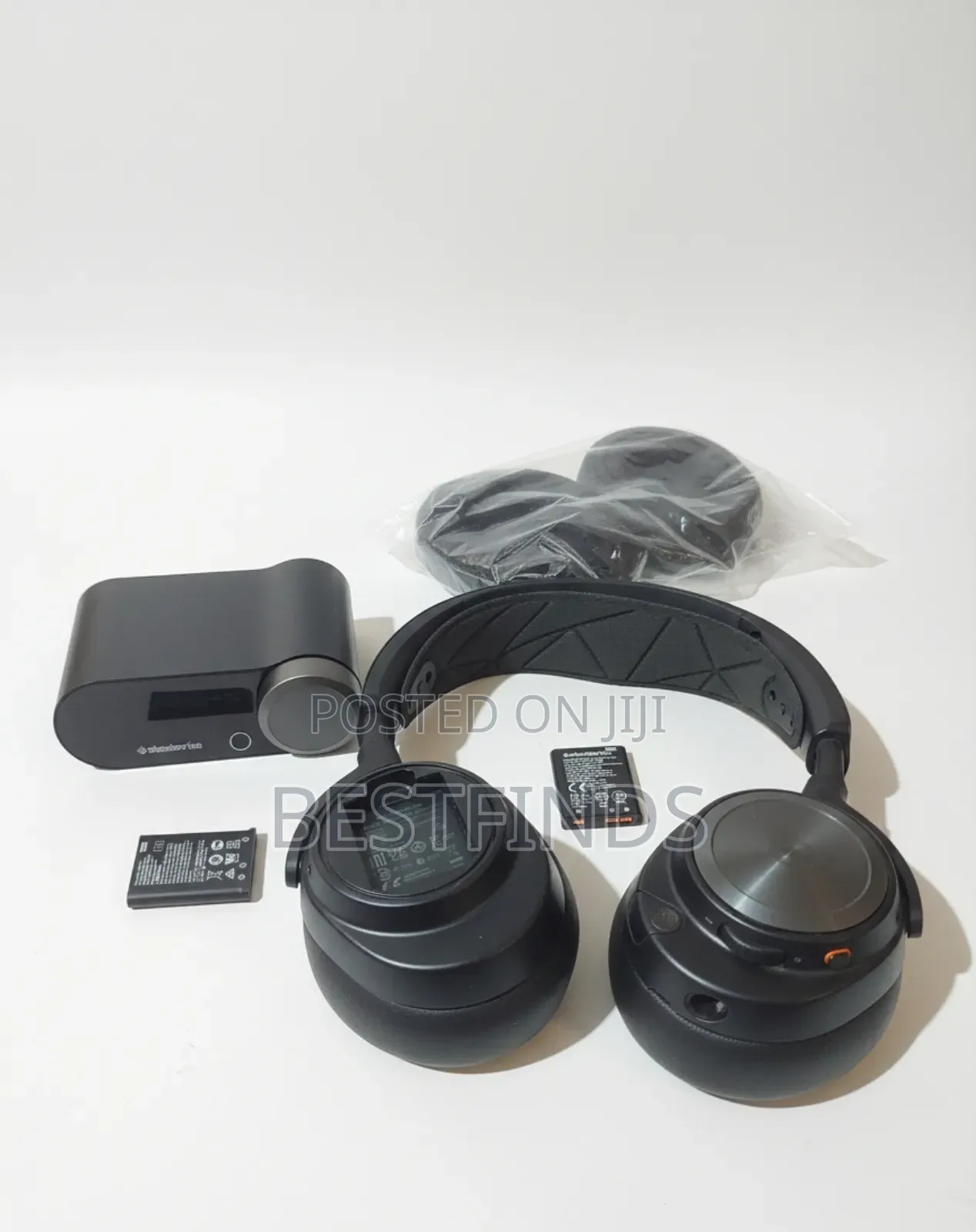 Steelseries Arctis Nova Pro Wireless + Extra Cushions Dual Batteries in ...