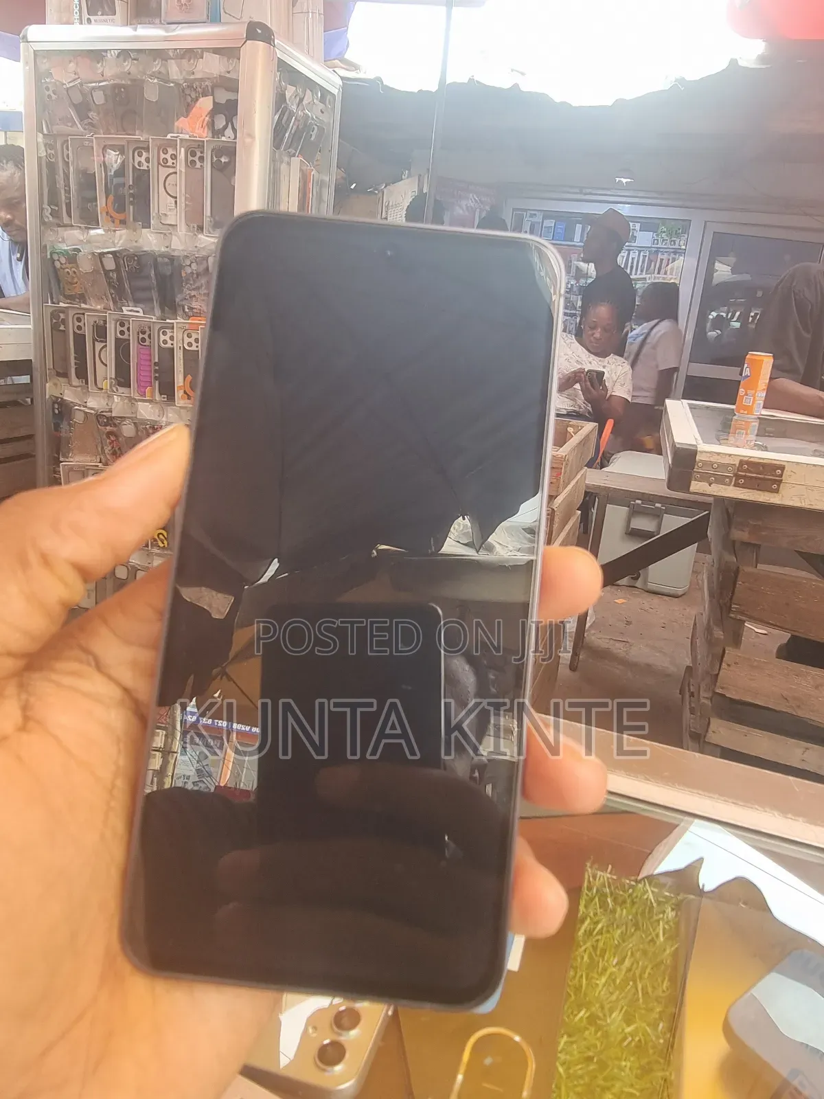 Samsung Galaxy S24 FE 128 GB Black in Circle - Mobile Phones, Kunta ...