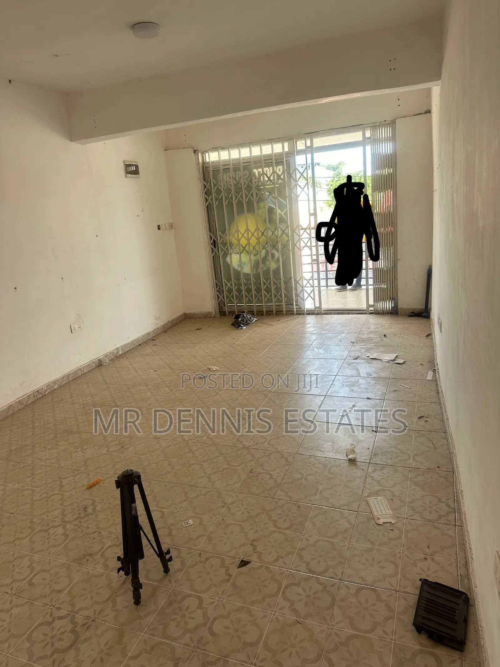 Shop/Store/Office for Rent At in West Hills Mall Area - Commercial ...