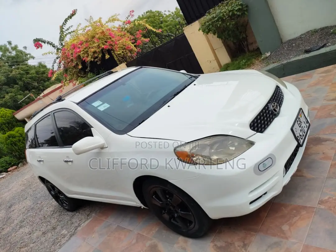 Toyota Matrix 2008 White in McCarthy Hill - Cars, Clifford Kwarteng ...