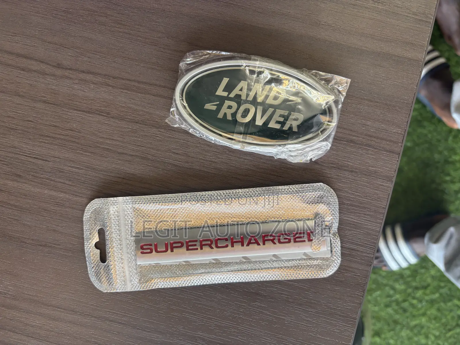 Range Rover Super Charged Logo and Discovery Logo in Abossey Okai ...