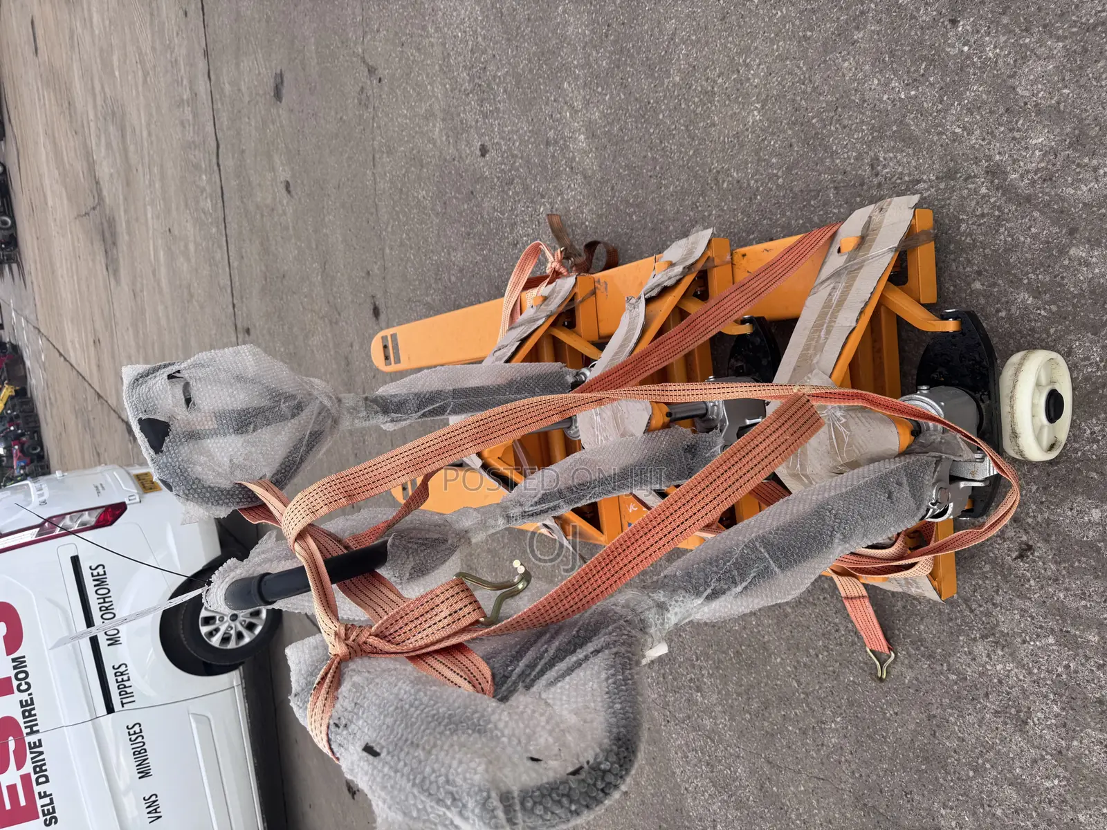 Heavy Duty 3000kg/3t Pallet Trucks – Warehouse / Logistics Use in ...