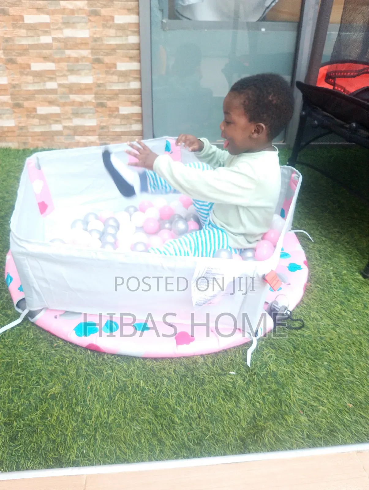 Smarttrike 2in1 Kids Trampoline With Convertible Play Pen Ocean Balls ...