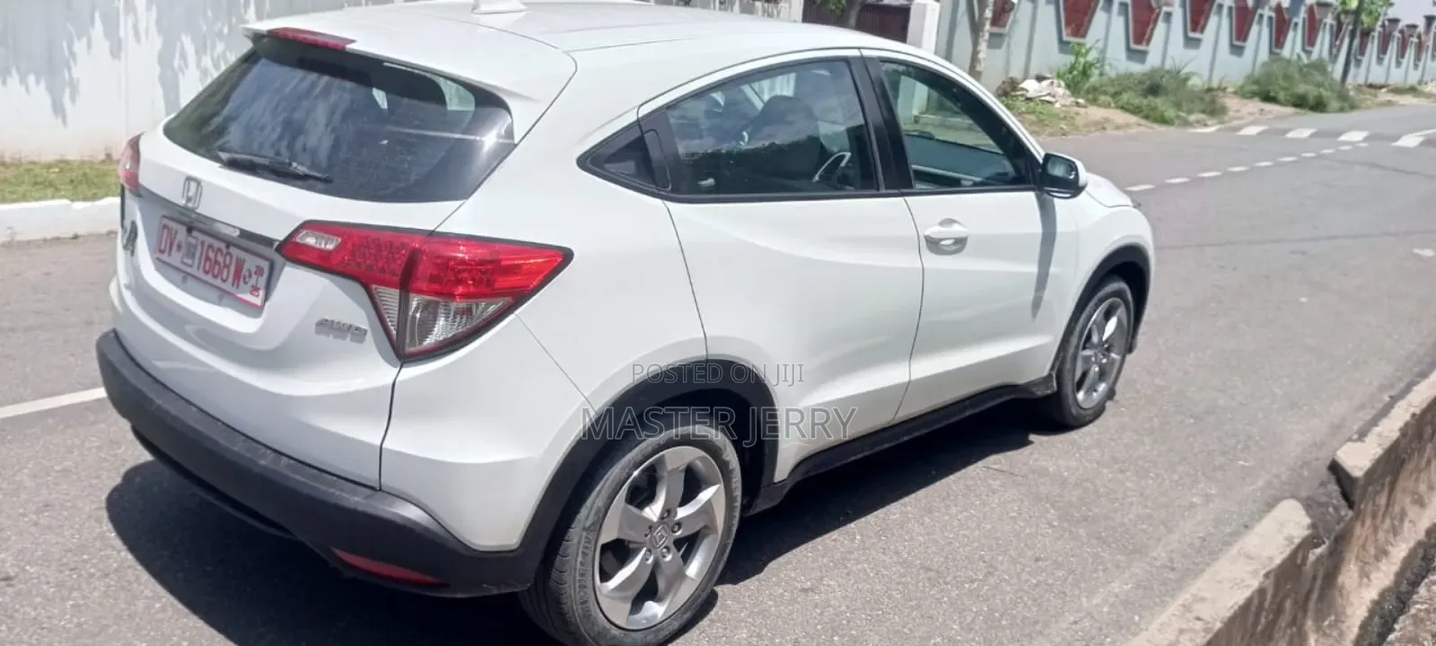Honda HR-V Touring AWD 2020 White in Accra Metropolitan - Cars, Master ...