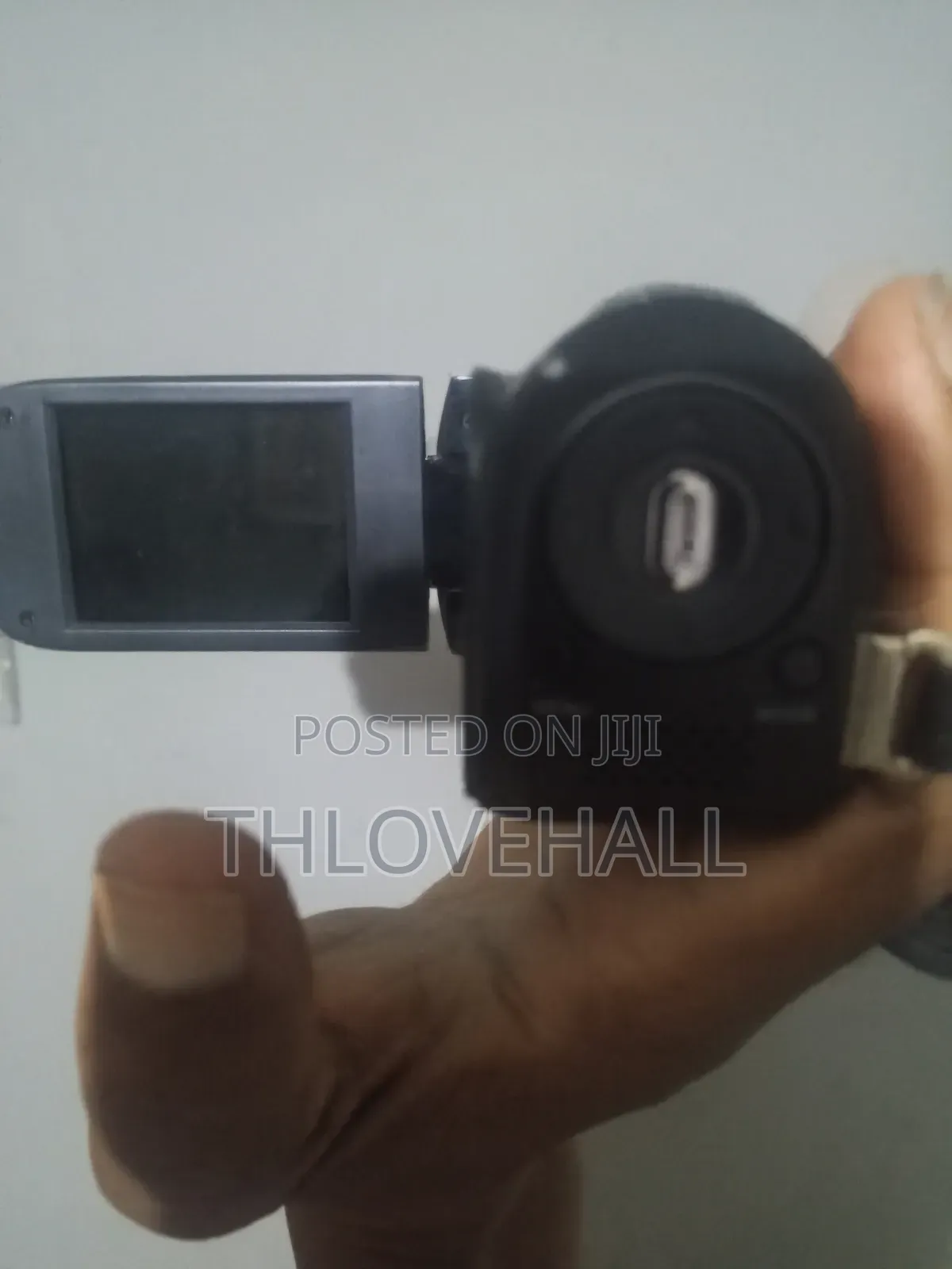 Distress Sale: Hd Video / Digital Camcorder/Camera for All Occasions in ...