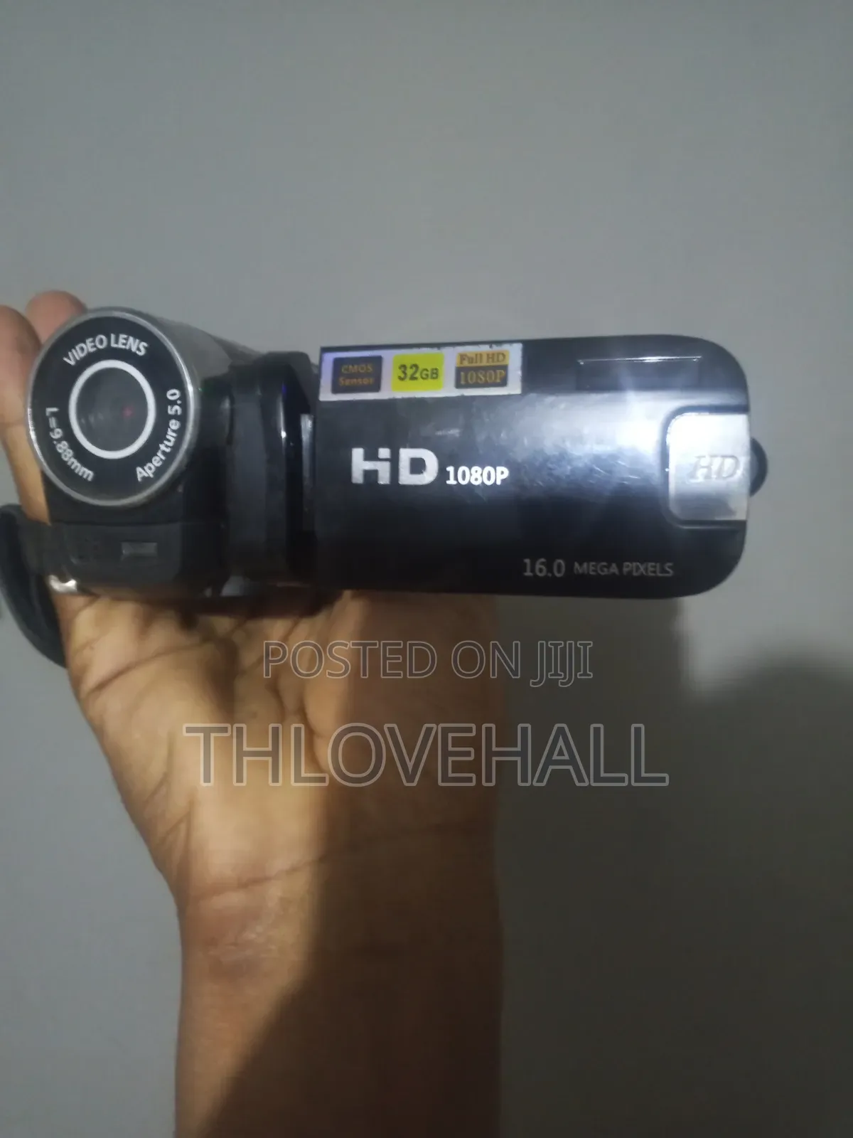 Distress Sale: Hd Video / Digital Camcorder/Camera for All Occasions in ...