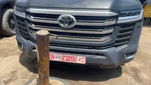 Land Cruiser 200 to 300 Interior Kit in Greater Accra - Vehicle Parts ...
