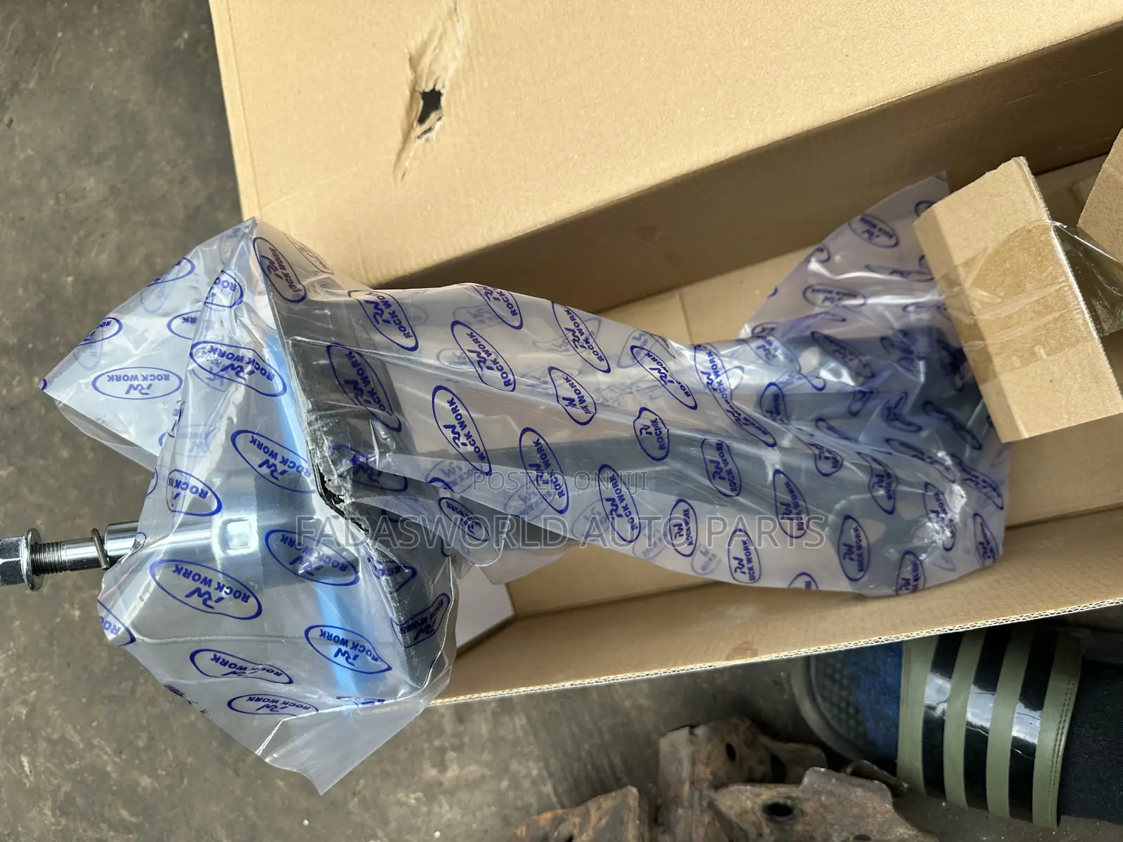 2020 Toyota Highlander Front Shocks in Abossey Okai - Vehicle Parts ...