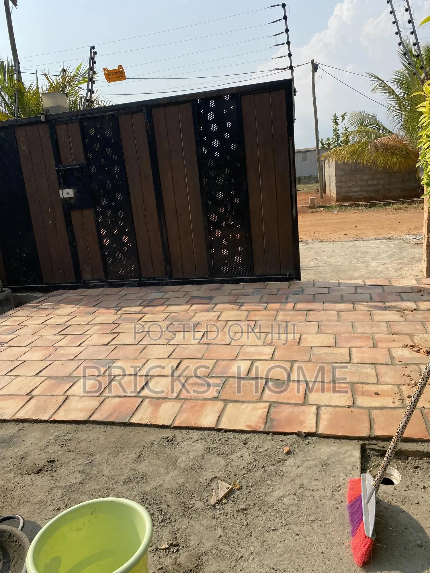 Clay Floor Tiles in Effutu Municipal - Building Materials & Supplies ...