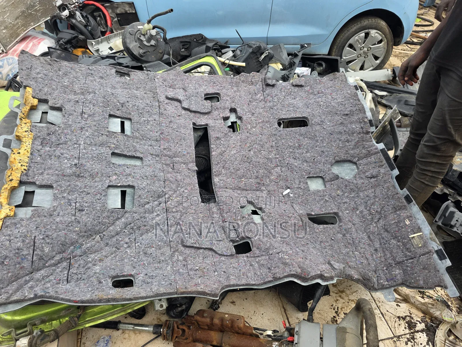 Toyota Voxy Floor Cover in Ridge - Vehicle Parts & Accessories, Nana ...