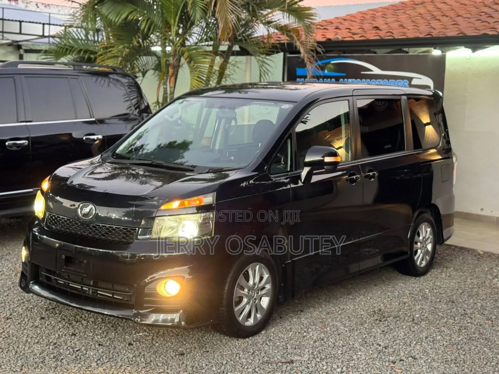 Toyota Voxy 2010 Black in Accra Metropolitan - Cars, Jerry Osabutey ...