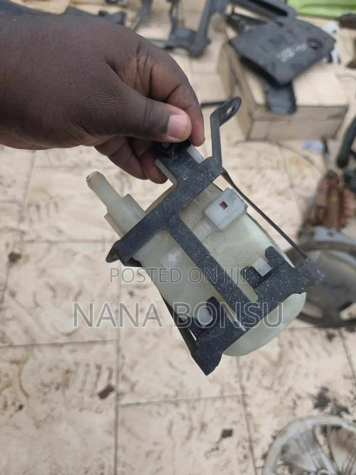 Toyota Voxy Break Fluid Container in Ridge - Vehicle Parts ...