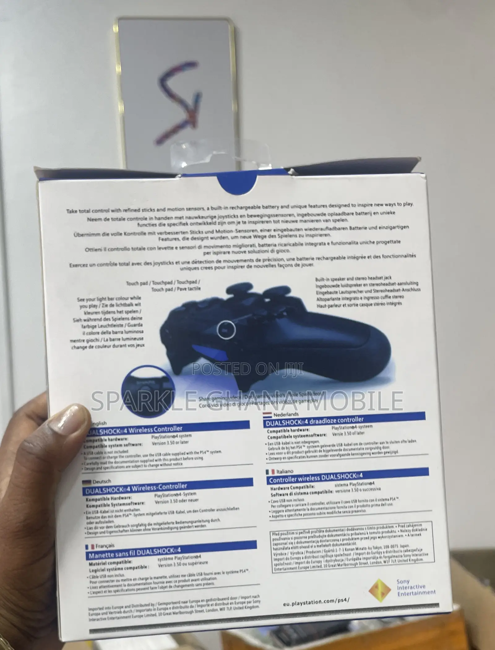 Sony Playstation Dualshock 4 in Circle - Video Game Consoles, Sparkle ...