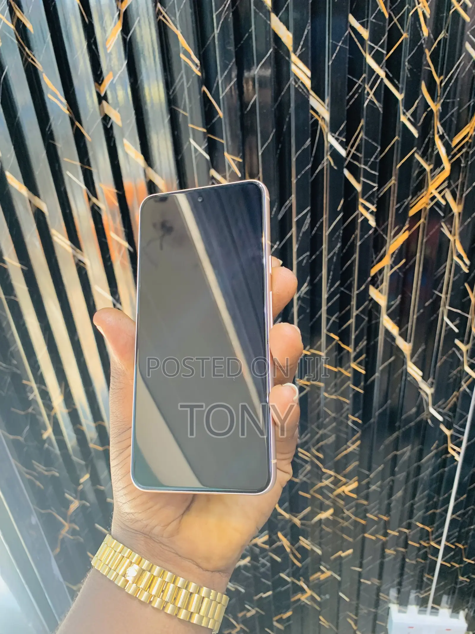 Google Pixel 8 128 GB Gold in Circle - Mobile Phones, Tony Karl | Jiji ...