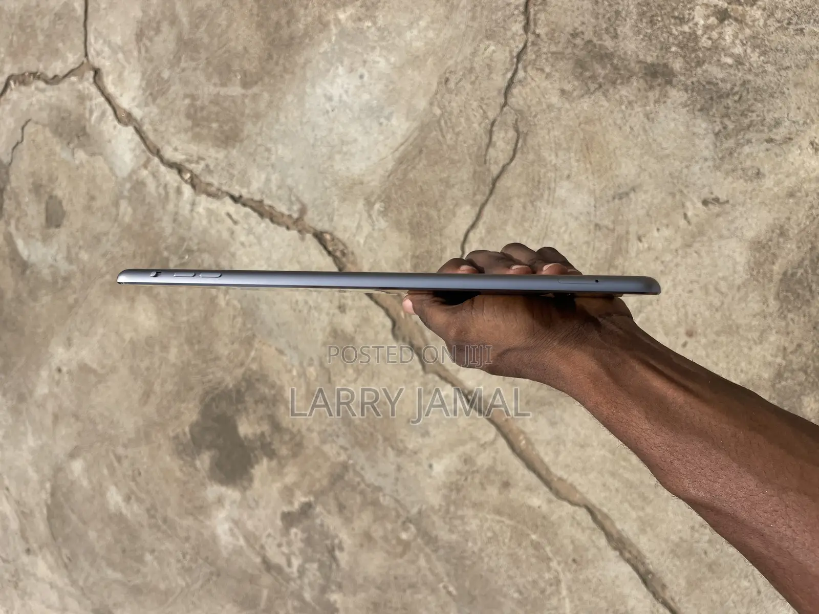 Apple iPad Air 32 GB Gray in Dansoman - Tablets, Larry Jamal | Jiji.com.gh