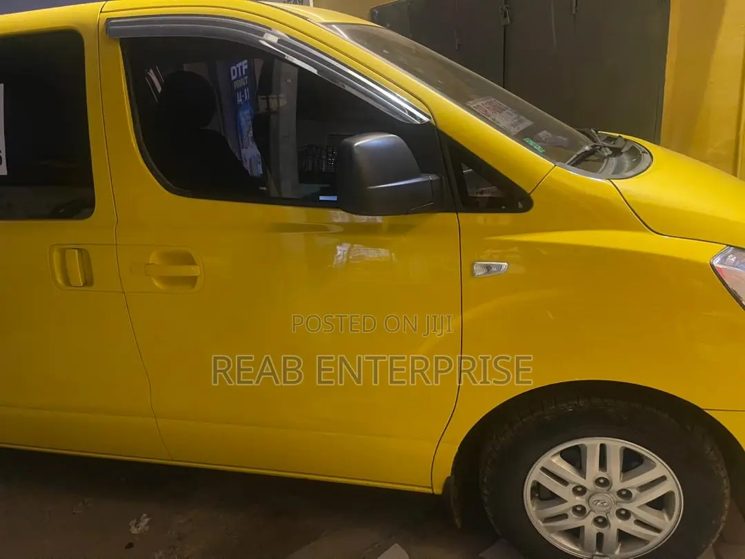 Hyundai Starex 2017 Yellow in Accra Metropolitan - Buses & Microbuses ...