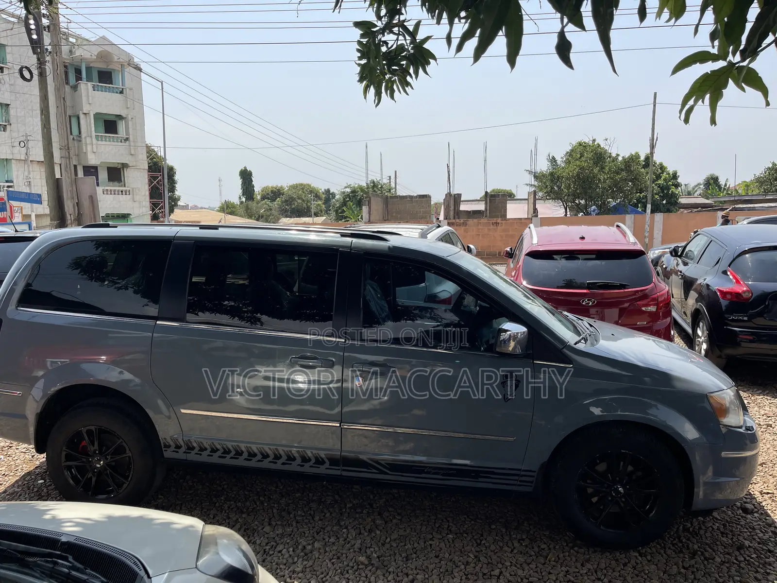 Chrysler Voyager 3.3 LX 2009 Blue in Banana Inn - Cars, Victor ...