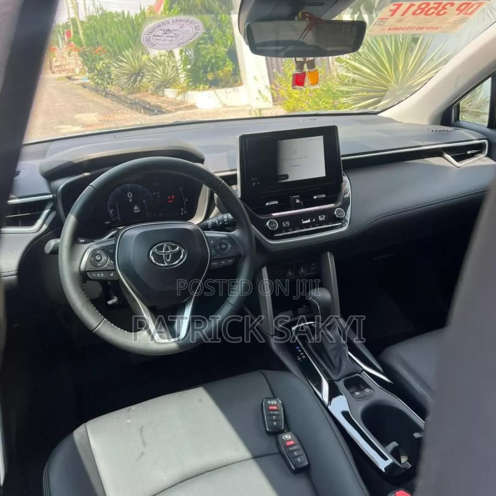 Toyota Corolla Cross XLE 2025 Silver in Spintex - Cars, Nana Kay | Jiji ...