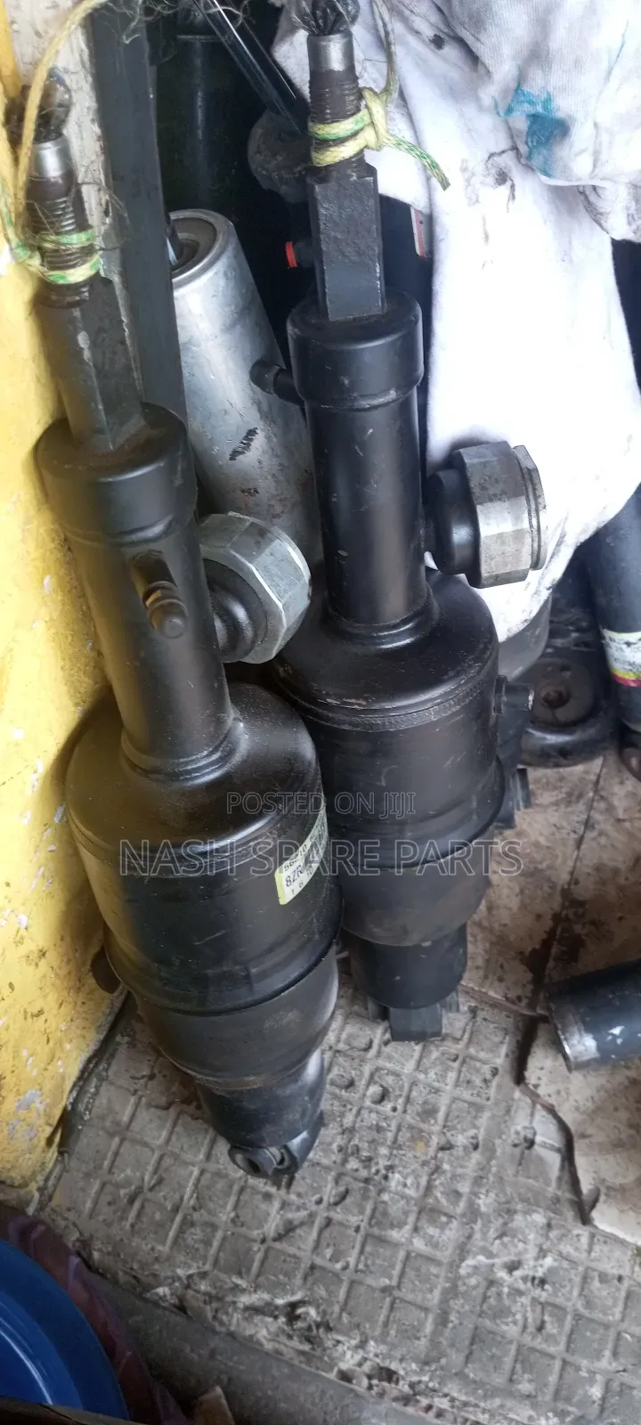 Nissan Patrol / Infinity Qx80 Back Shock Absorber in Abossey Okai ...