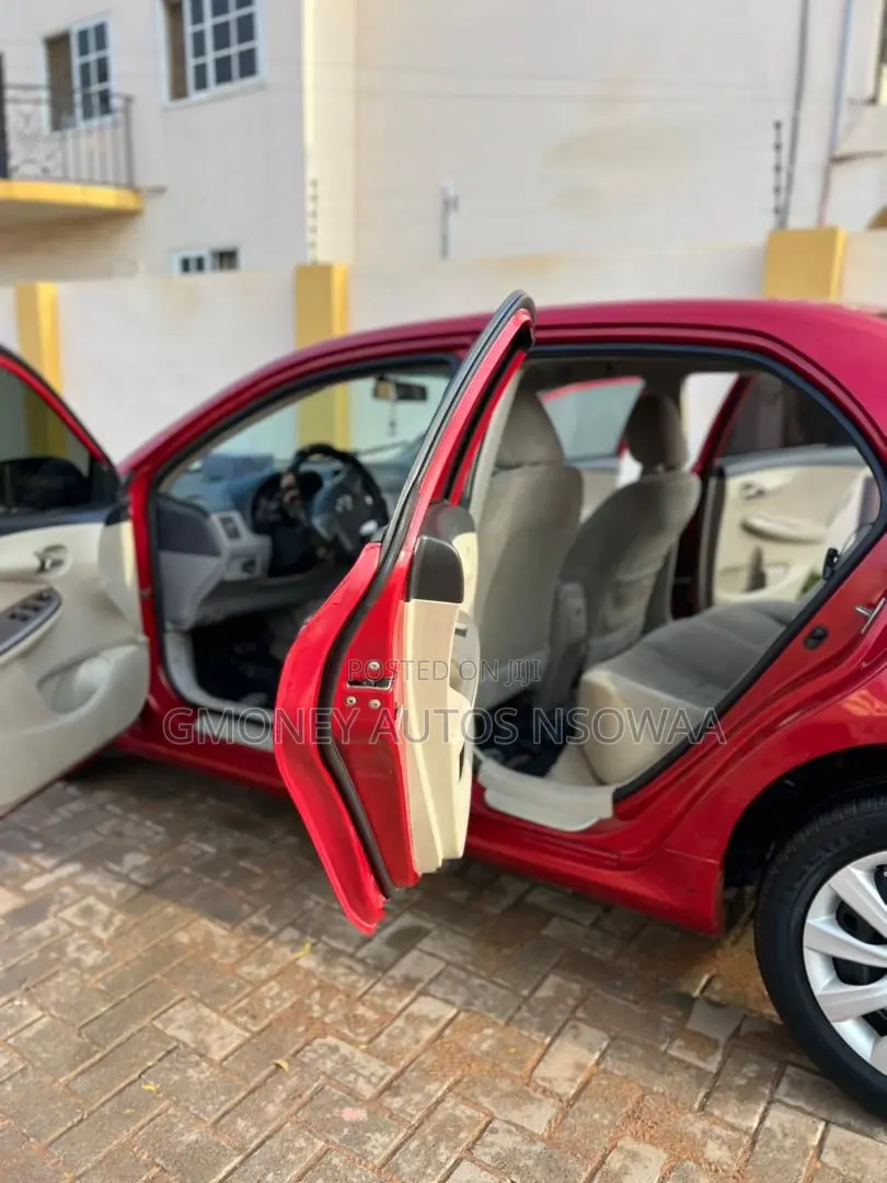 Toyota Corolla LE Special Edition 4dr Sedan (1.8L 4cyl 4A) 2013 Red in ...