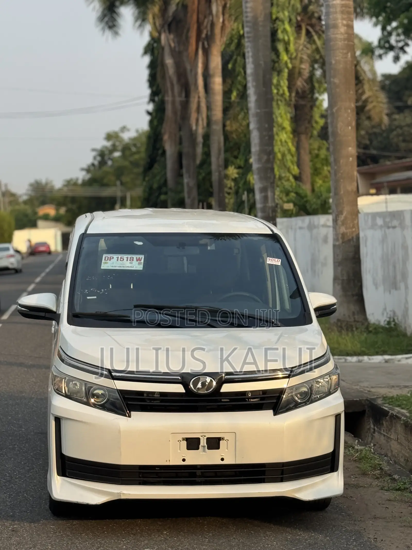 Toyota Voxy 2016 White in Tesano - Cars, Julius Kafui | Jiji.com.gh