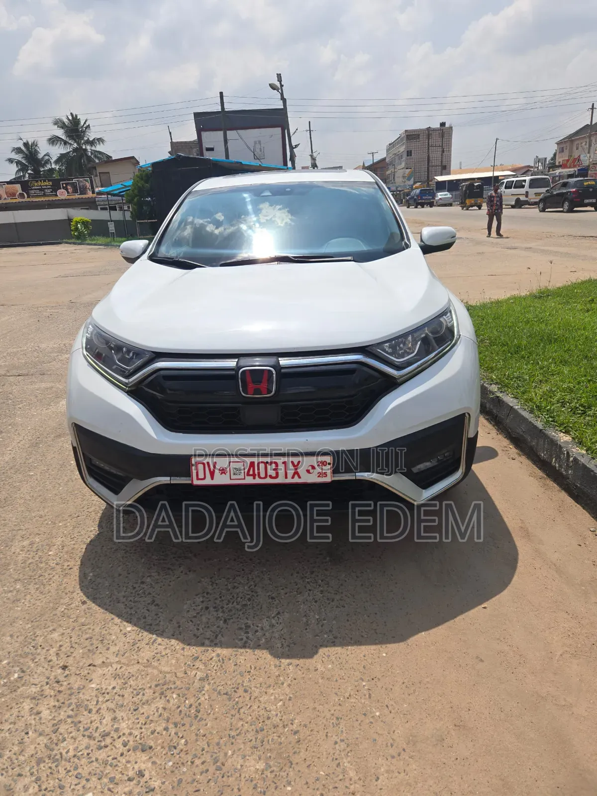 Honda CR-V LX 2021 White in Accra Metropolitan - Cars, Dada Joe Edem ...