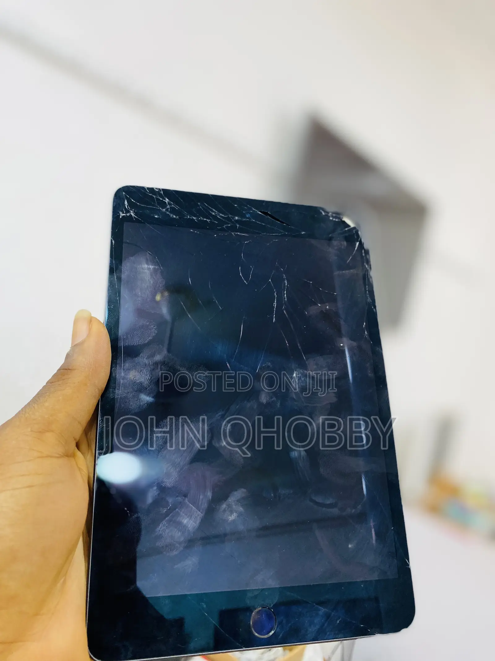 Apple iPad mini 5 64 GB Gray in Lapaz - Tablets, John Qhobby | Jiji.com.gh