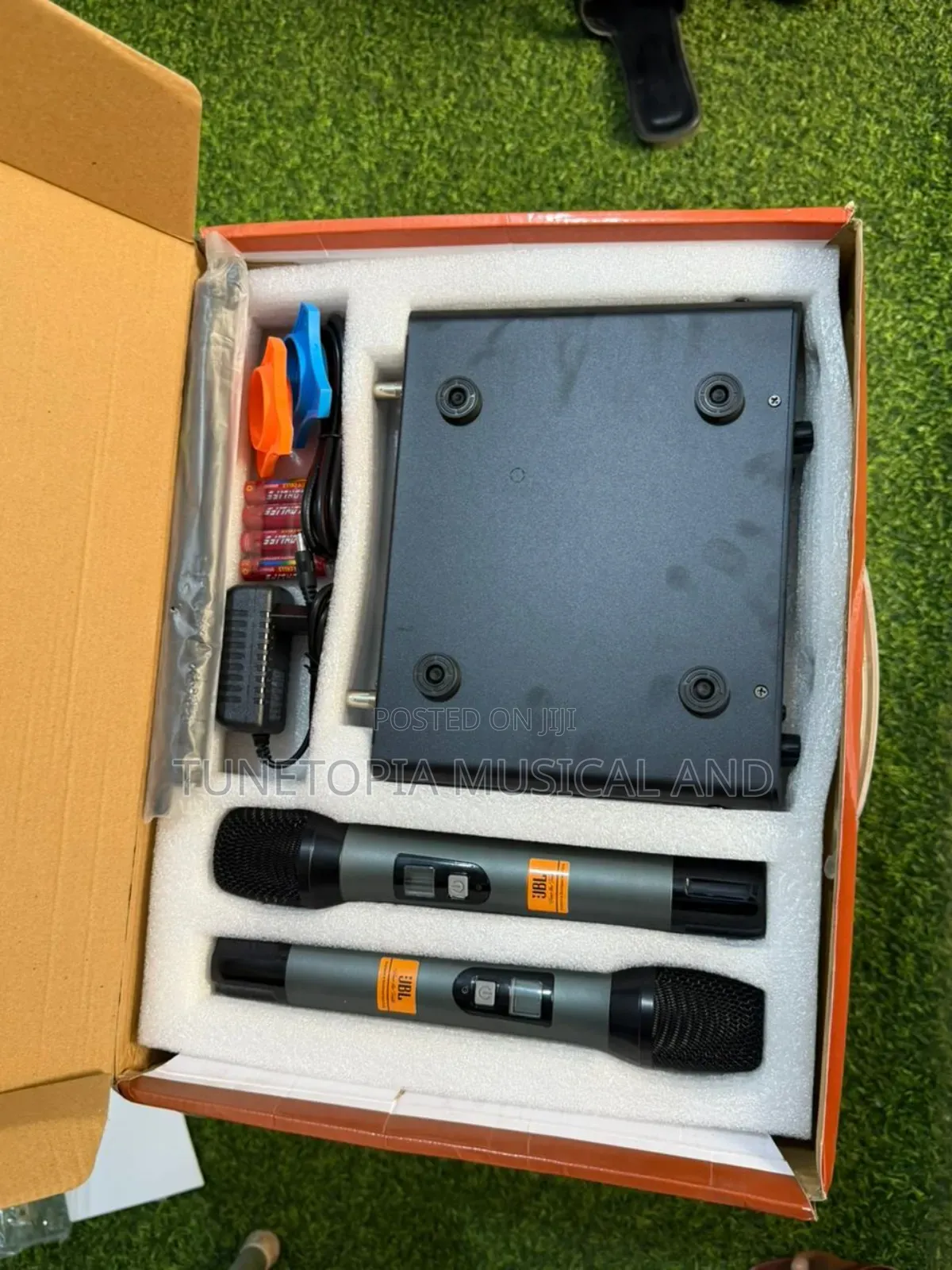 JBL Gm100 2in1 Uhf Wireless Microphone Set in Accra Metropolitan ...