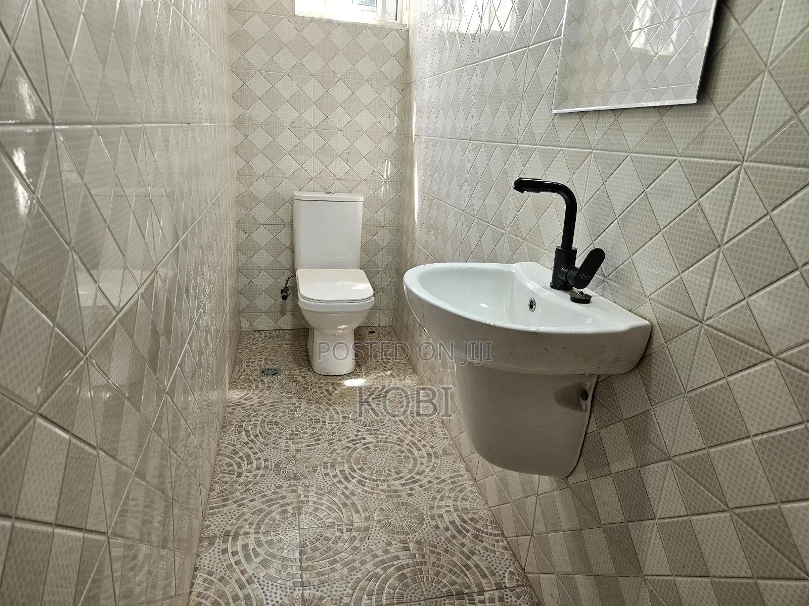 Newly Built Executive 2 Bedroom Ensuite Apartments Located in Pokuase ...