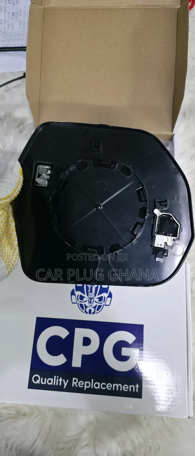 Toyota Tundra/Sequoia 2022-2026 Side Mirror Glass With Sensor in ...