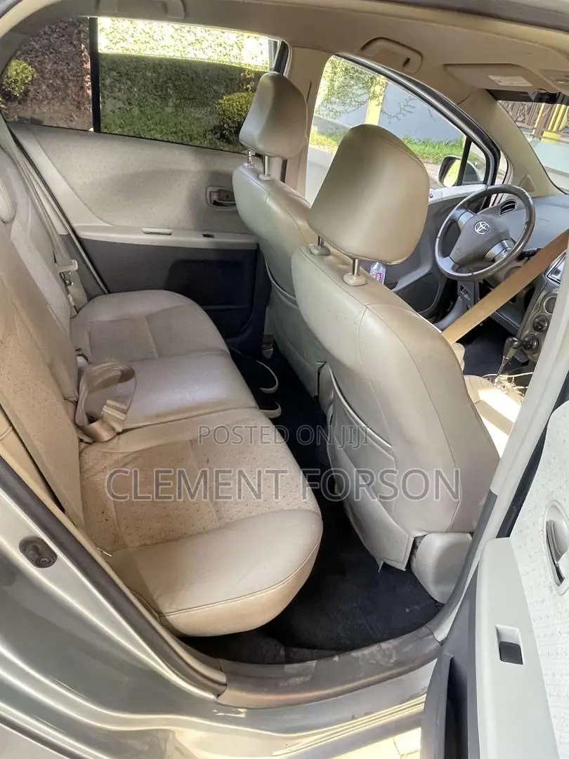 Toyota Vitz 2010 Silver in Accra Metropolitan - Cars, Alx Security ...