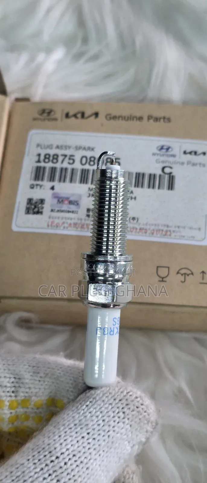 Original Hyundai NGK 14/16 Long Silzkr8j8gs in Abossey Okai - Vehicle ...